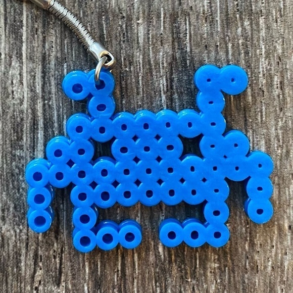 Handmade | Other | Space Invaders Blue Keychain Nintendo Retro Arcade ...